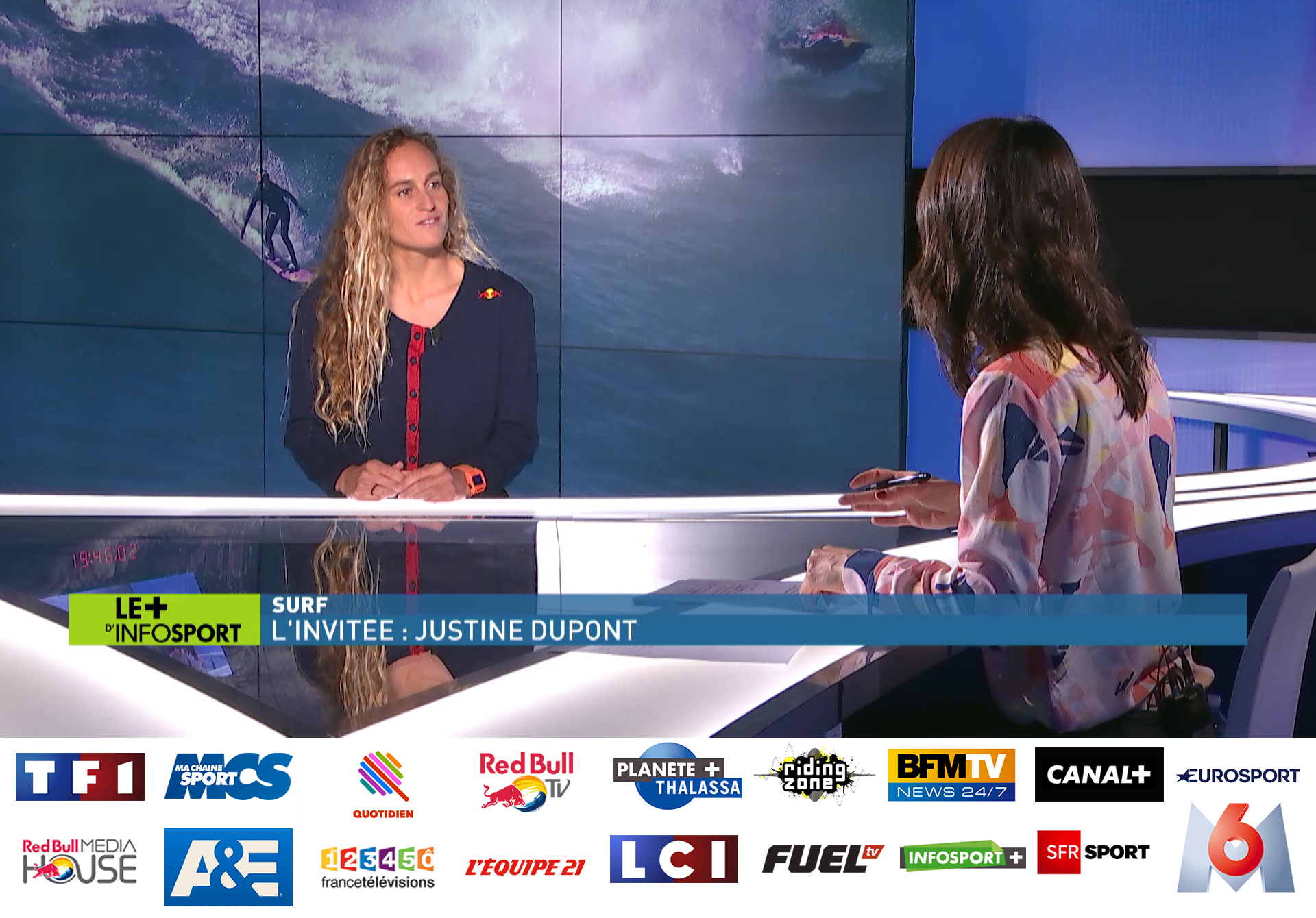 Surfeuse de grosses vagues & Waterwoman Française - Justine Dupont